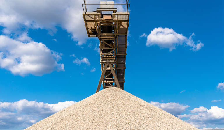 Limestone Driveway – Pros, Cons and Installation Guide