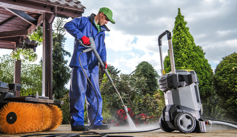 Driveway Cleaning - How-To Guide, Best Cleaners and FAQs