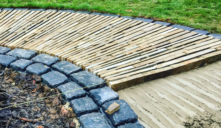 Sandstone Paving - A Guide For Your Patios and Driveways