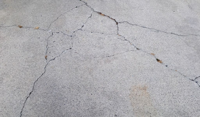 Concrete Driveway Resurfacing - Expert Tips, DIY Guide and FAQs