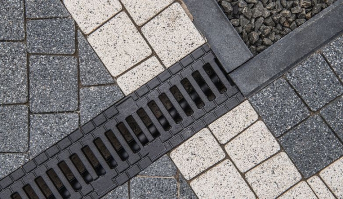 Parking Lot Drainage Problems - 9 Issues & Solutions