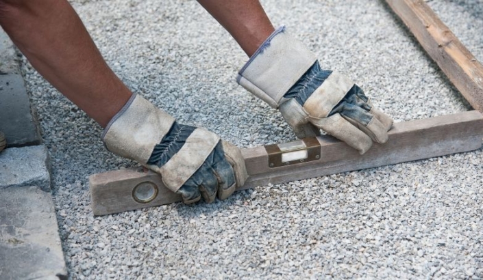 Limestone Driveway – Pros, Cons and Installation Guide