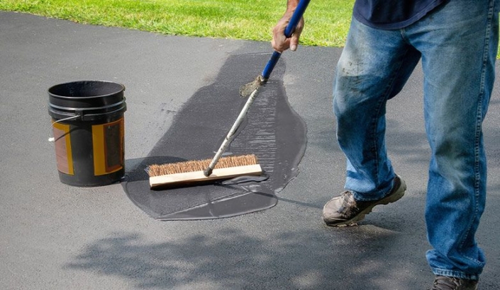 Parking Lot Sealcoating - Guide to Protection & Maintenance